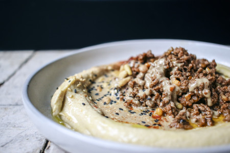 Baharat Spiced Beef Hummus - I Will Not Eat Oysters
