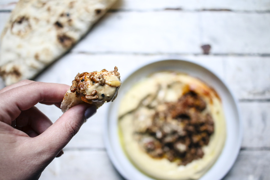 Baharat Spiced Beef Hummus - I Will Not Eat Oysters